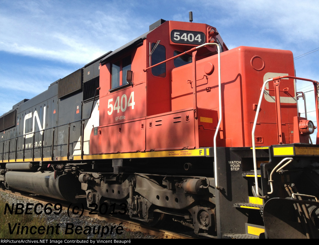 CN 5404 on the 403 West